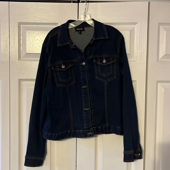 metrostyle | Jackets & Coats | Metro Style Dark Jean Jacket | Poshmark